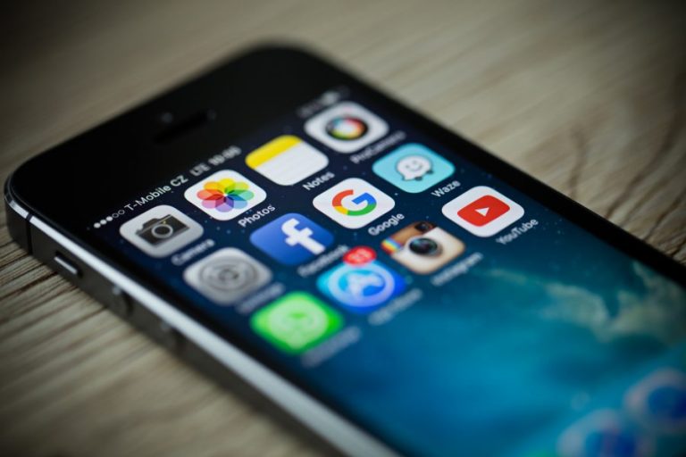 Od 1. studenog u EU-u na snazi stroža pravila za Google, Facebook ...