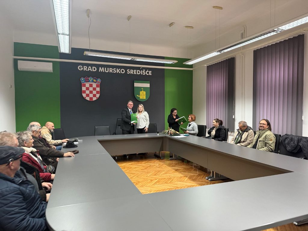 Gradonačelnik Dražen Srpak potpisao ugovore za sufinanciranje izrade ...